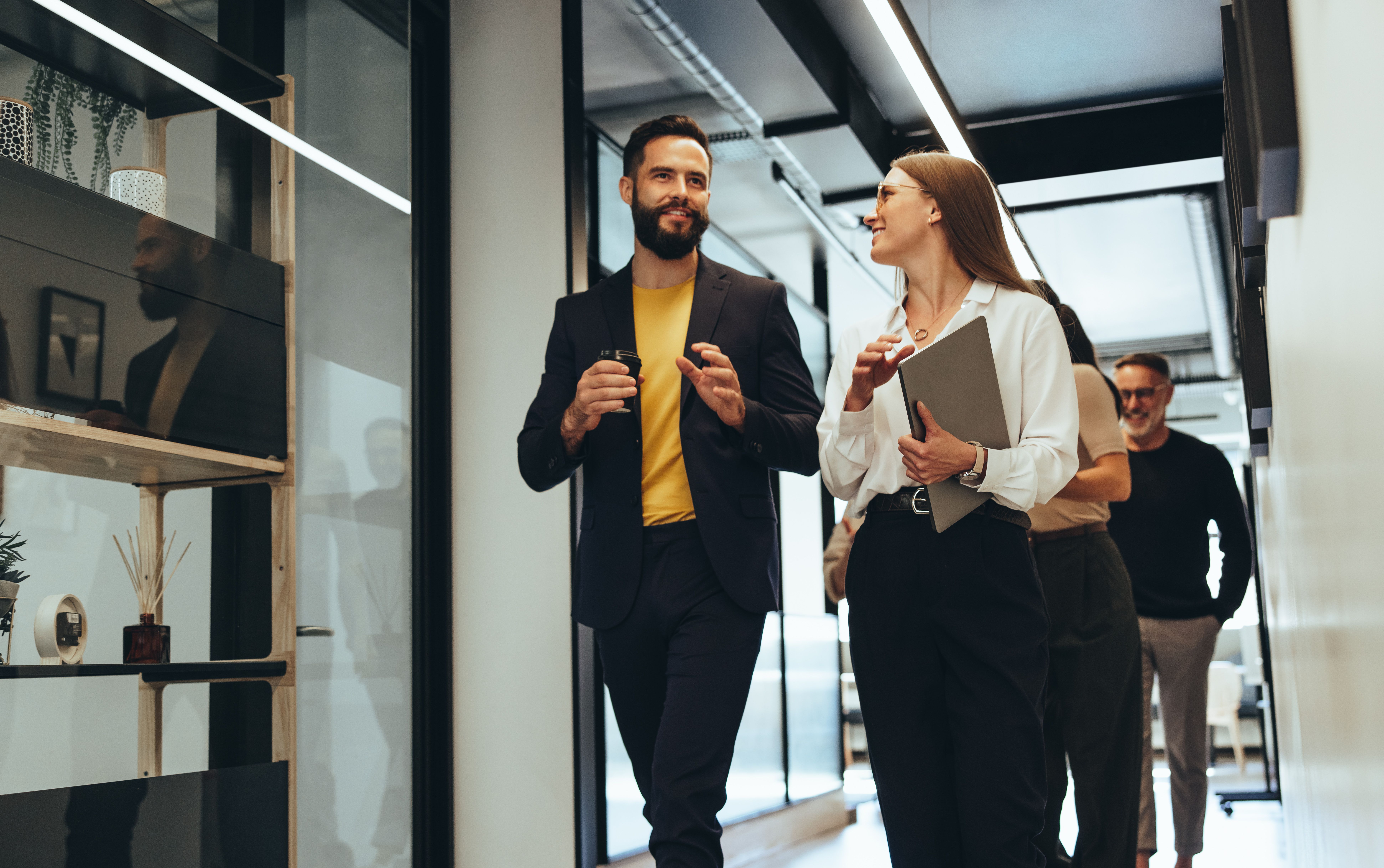How Job Shadowing Can Help Aspiring Medical Sales Reps