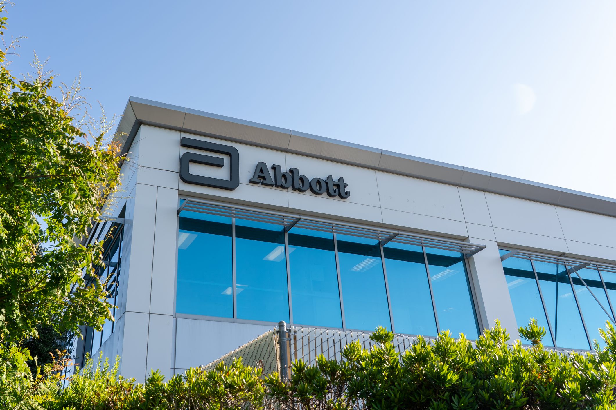 CMS Launches GLP-1 Payment Model, Abbott Wins PFA Approval and More